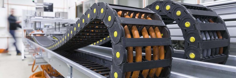 With a pronounced urge to move: cable chains in automated applications